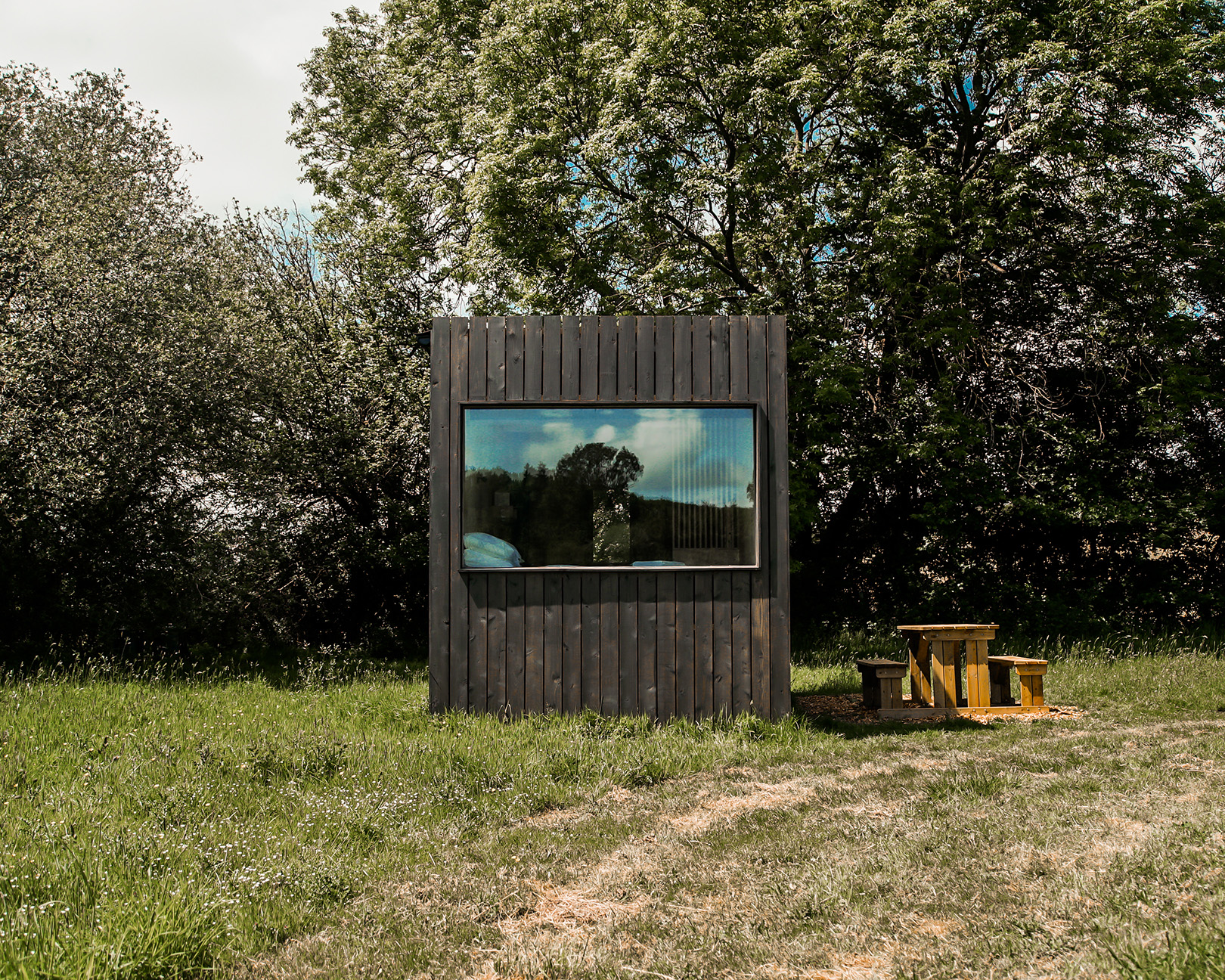 Basil and Gruff: Unplugged Cabins - U-Build